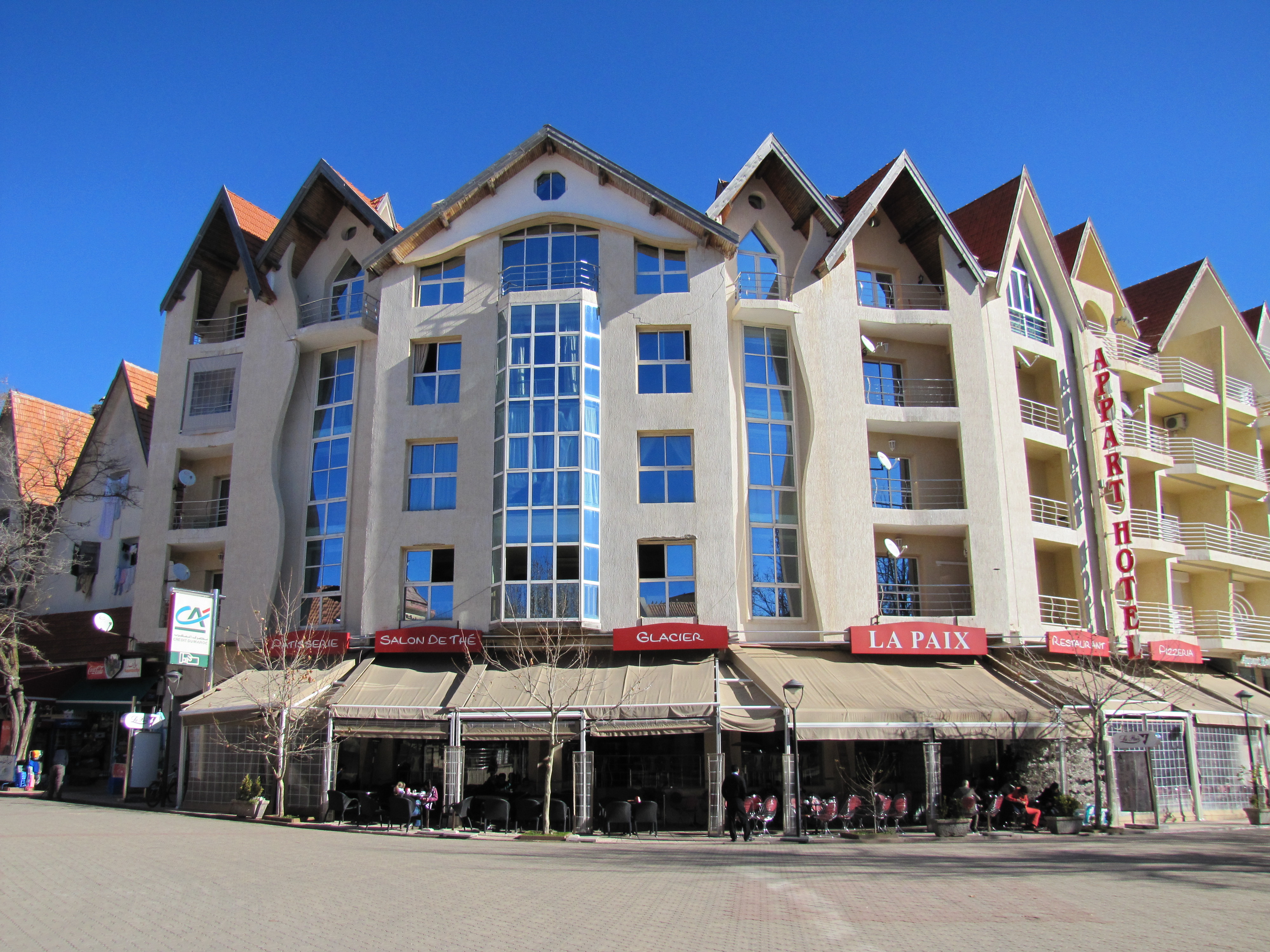 Scenes of Ifrane, Morocco - Trevor's Travels